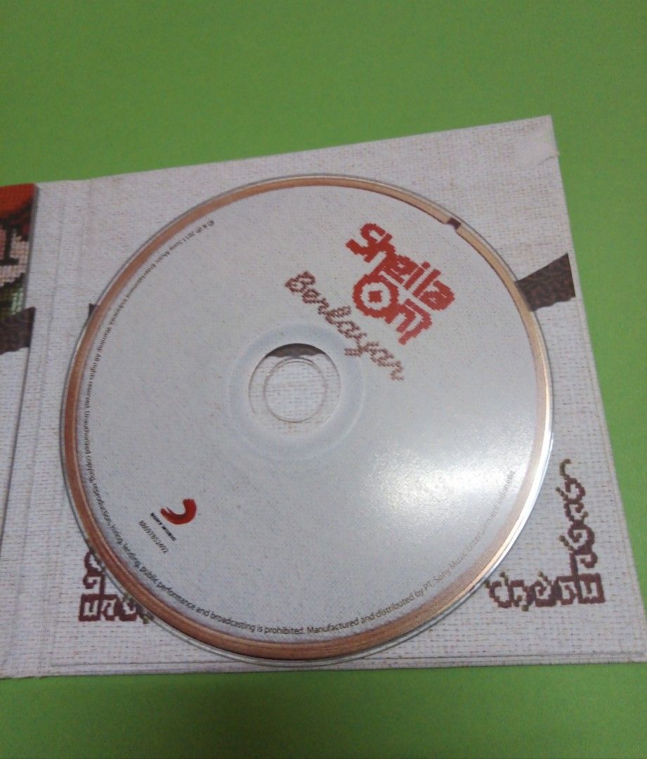 CD SHEILA ON 7 : BERLAYAR ALBUM (2011) INDO POP SO7 ROCK ALTERNATIVE ...
