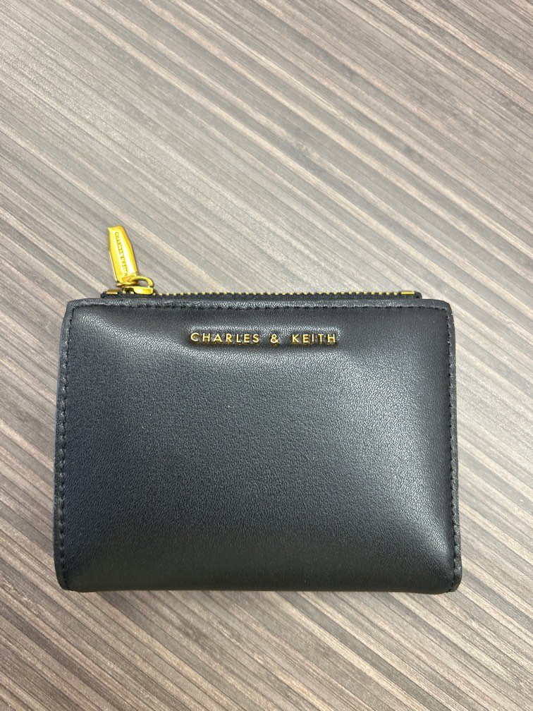 Charles and Keith Small Wallet (Black), Women's Fashion, Bags & Wallets ...