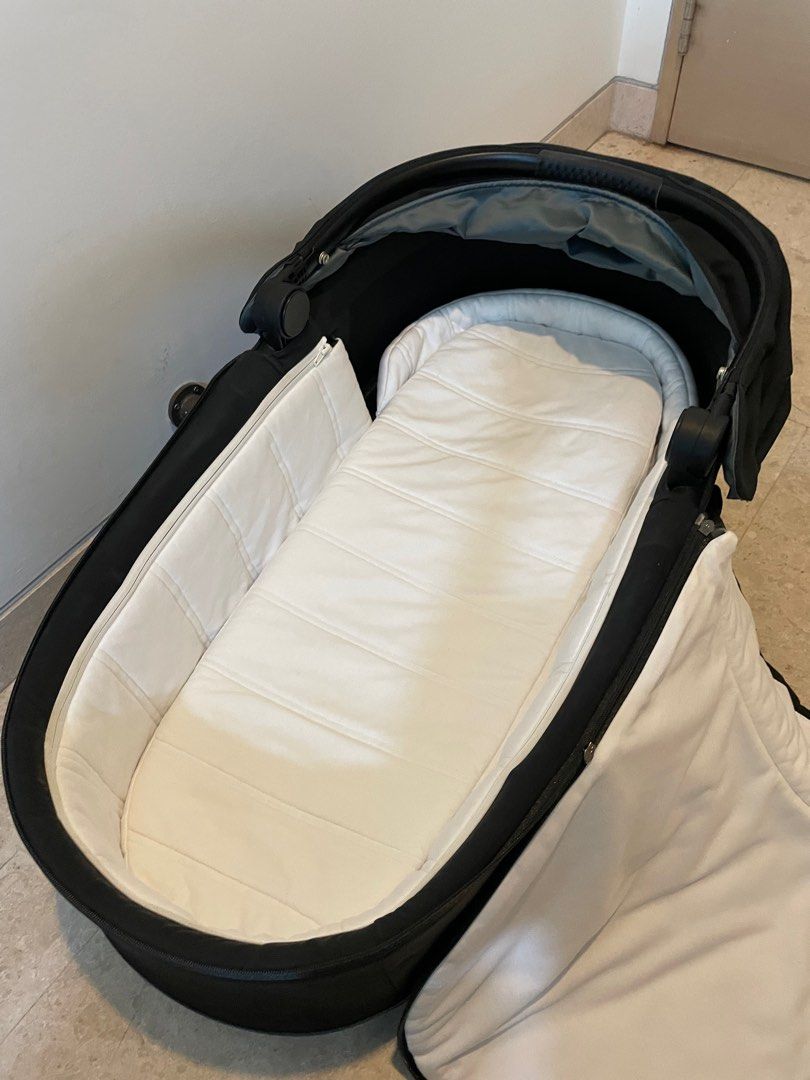 Cybex Priam 3 Carrycot / Bassinet, Babies & Kids, Going Out, Strollers ...