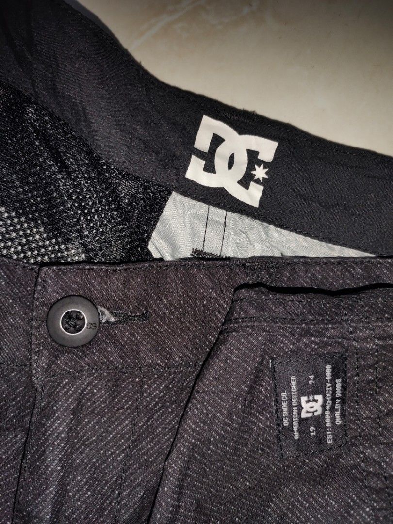 DC Skateboards Boardwalk, Men's Fashion, Bottoms, Shorts on Carousell