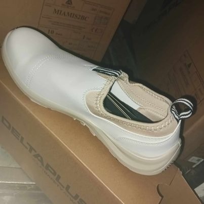 DELTAPLUS WHITE SAFETY SHOES MIAMI S2, Commercial & Industrial ...