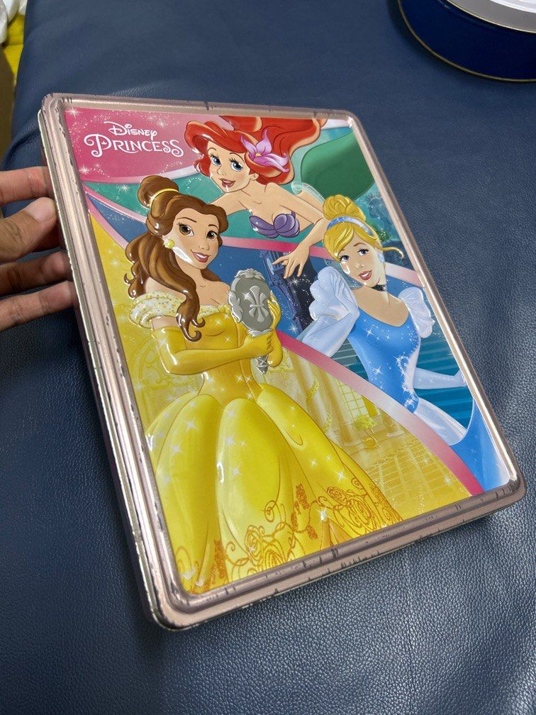 Disney Princess Limited Edition Tin Box, Hobbies & Toys, Collectibles ...
