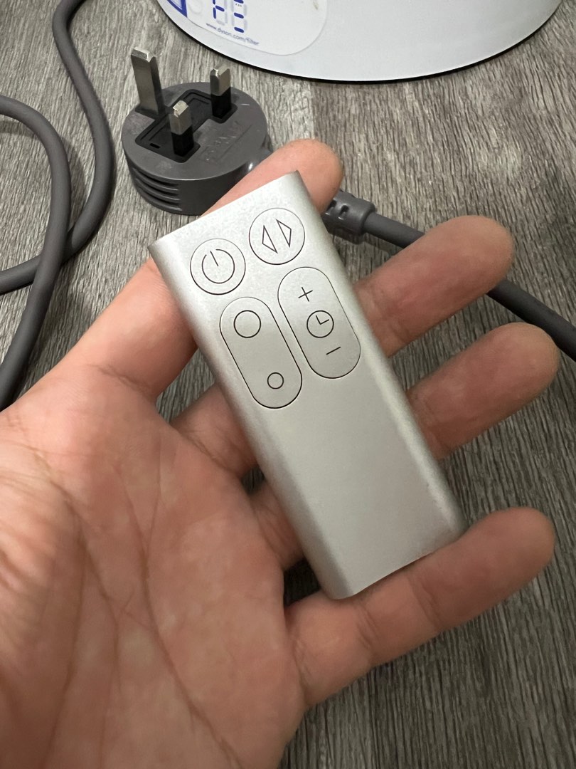 Dyson Pure Cool TP00 white/silver, Everything Else on Carousell
