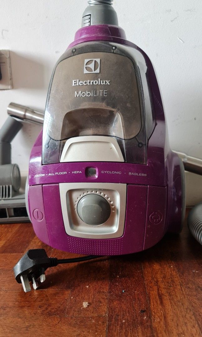 Electrolux Vacuum cleaner, TV & Home Appliances, Vacuum Cleaner ...