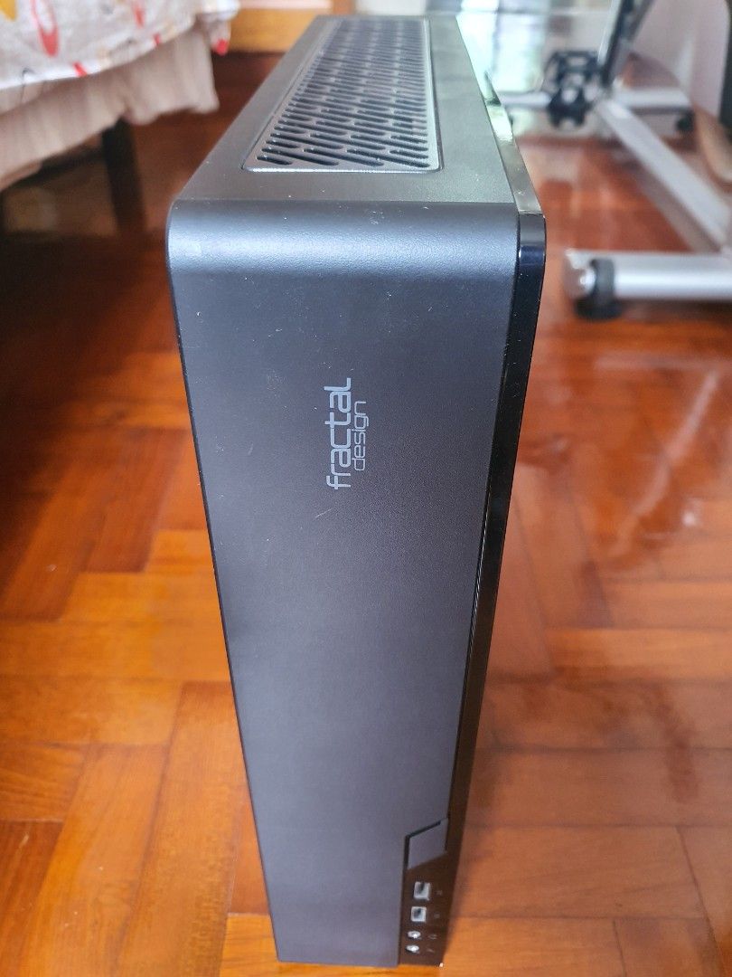 Fractal Design Node 202 compact case with PSU, Computers & Tech ...
