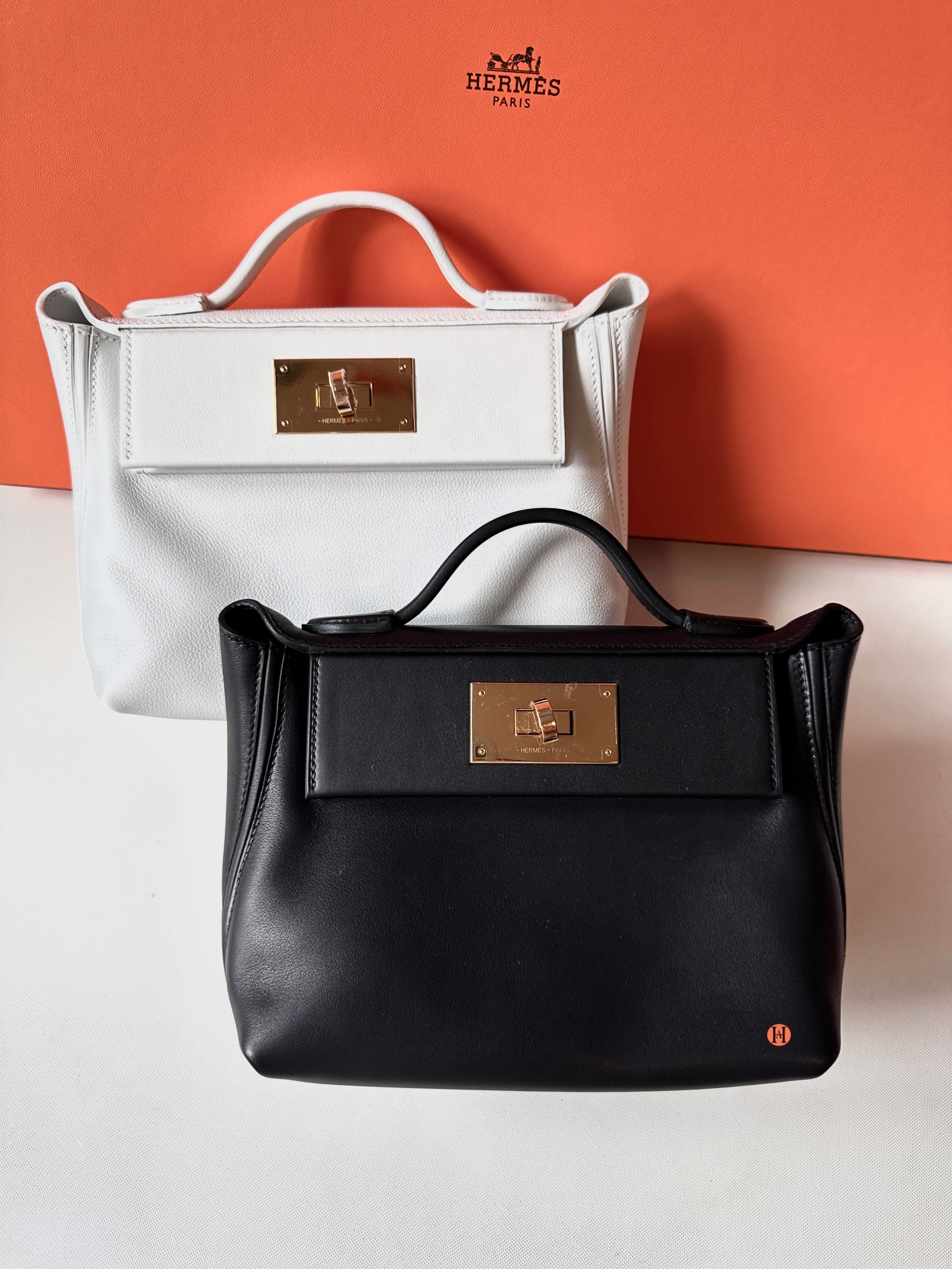 Hermes Mini 2424 black ghw Volupto B, Luxury, Bags & Wallets on Carousell