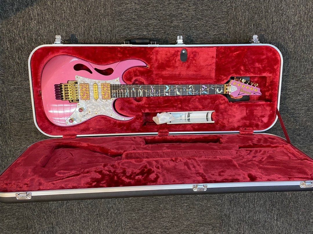 Ibanez Pia pink, Hobbies & Toys, Music & Media, Musical Instruments on ...
