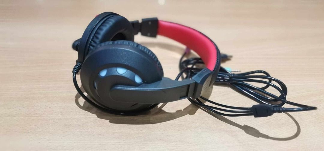 INPLAY S300 HEADSET RGB Lights /BLACK, Audio, Headphones & Headsets on ...