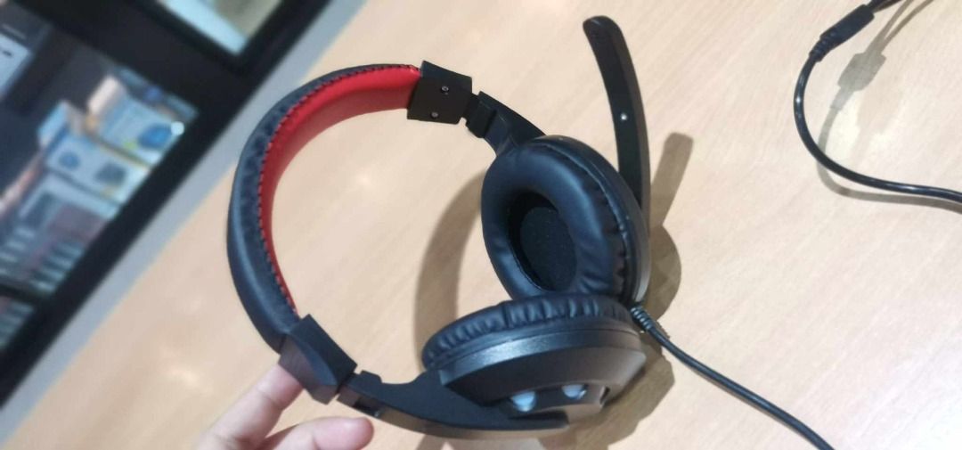 INPLAY S300 HEADSET RGB Lights /BLACK, Audio, Headphones & Headsets on ...