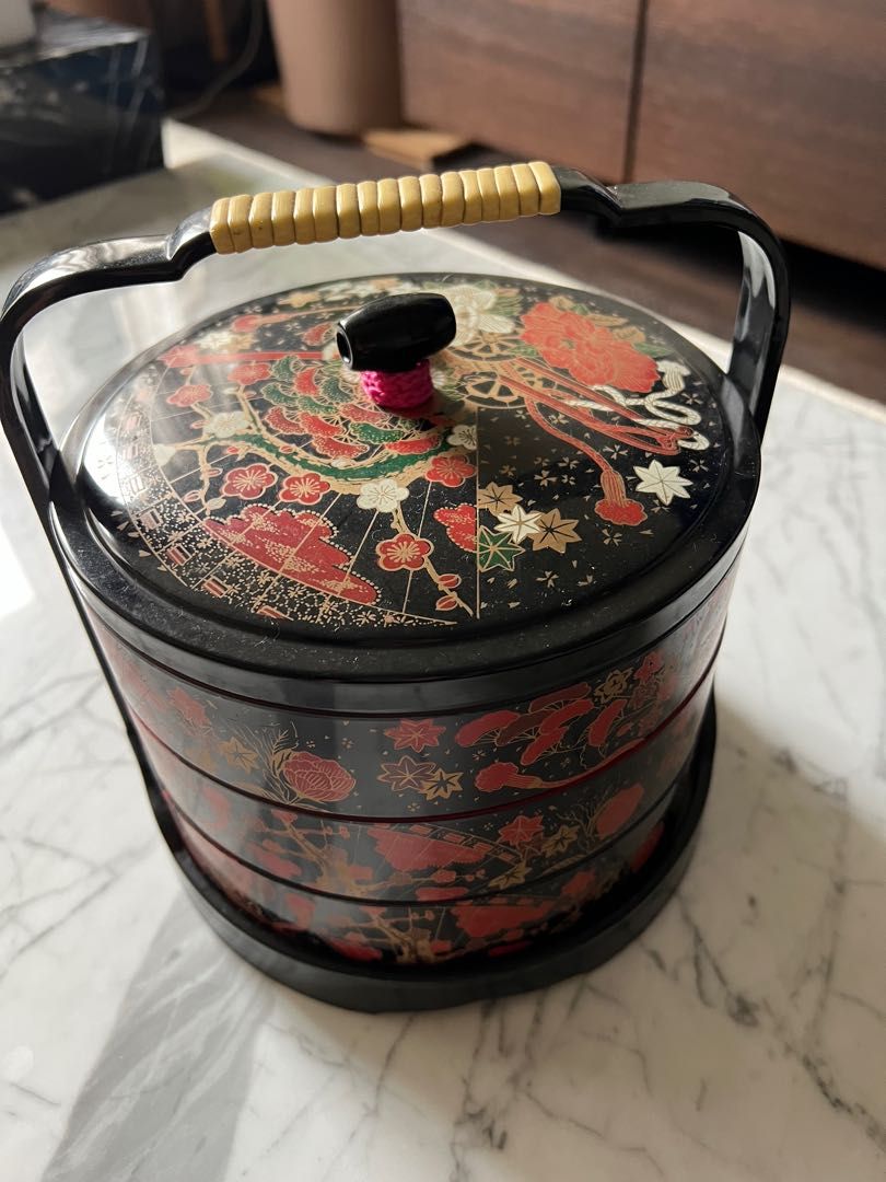 Japanese Enamel 3 Tier Stackable Bento Box, Hobbies & Toys, Memorabilia ...
