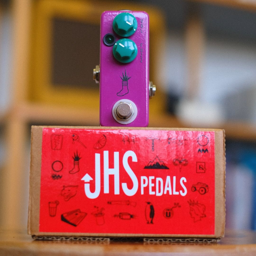 JHS Mini Foot Fuzz (V1) Pedal, Hobbies & Toys, Music & Media, Music ...
