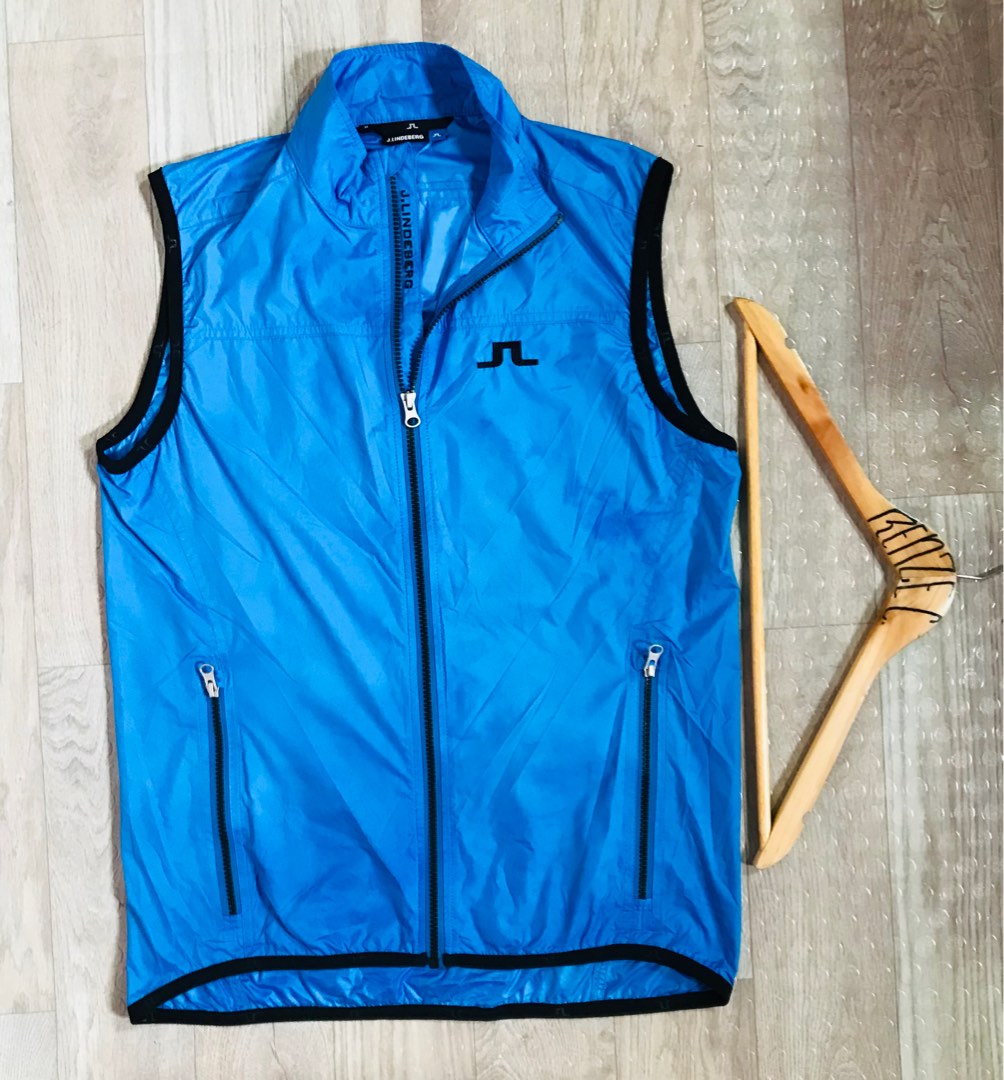 J.Lindeberg Wind Vest (Authentic), Men's Fashion, Tops & Sets, Vests on ...