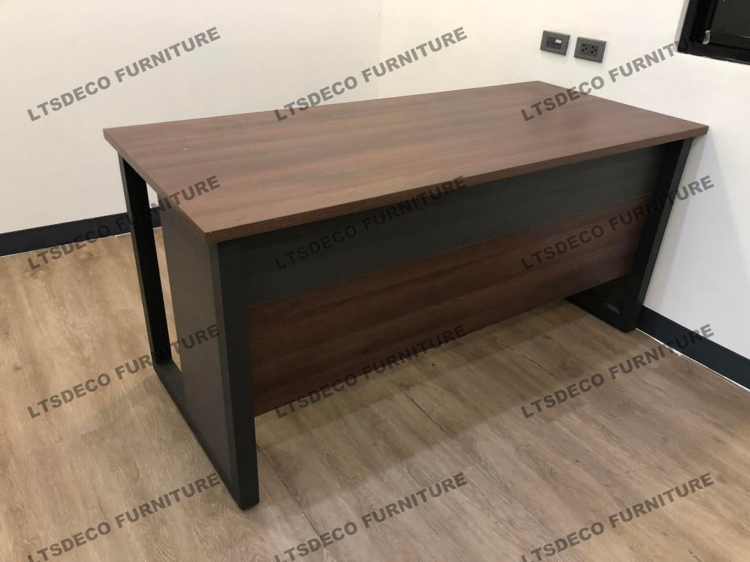 Laminated Top Table and Metal Leg Made Office Partition, Furniture ...