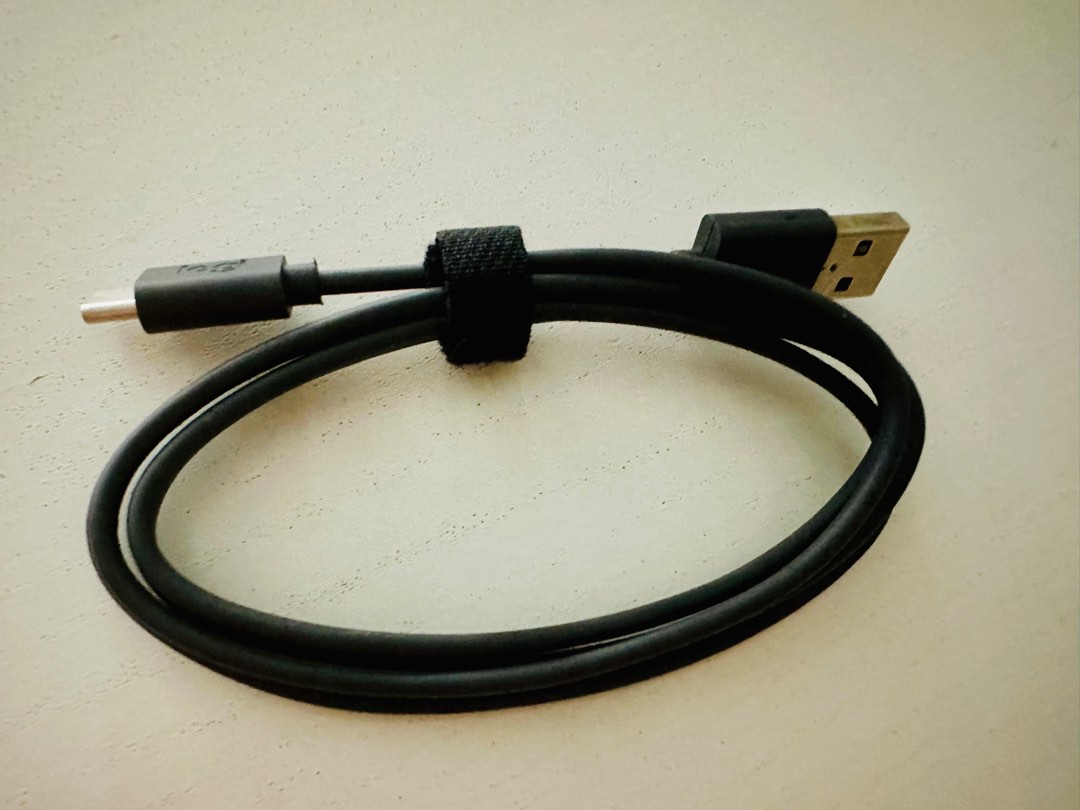 Logitech MX Masters original charging cable, Computers & Tech, Parts ...