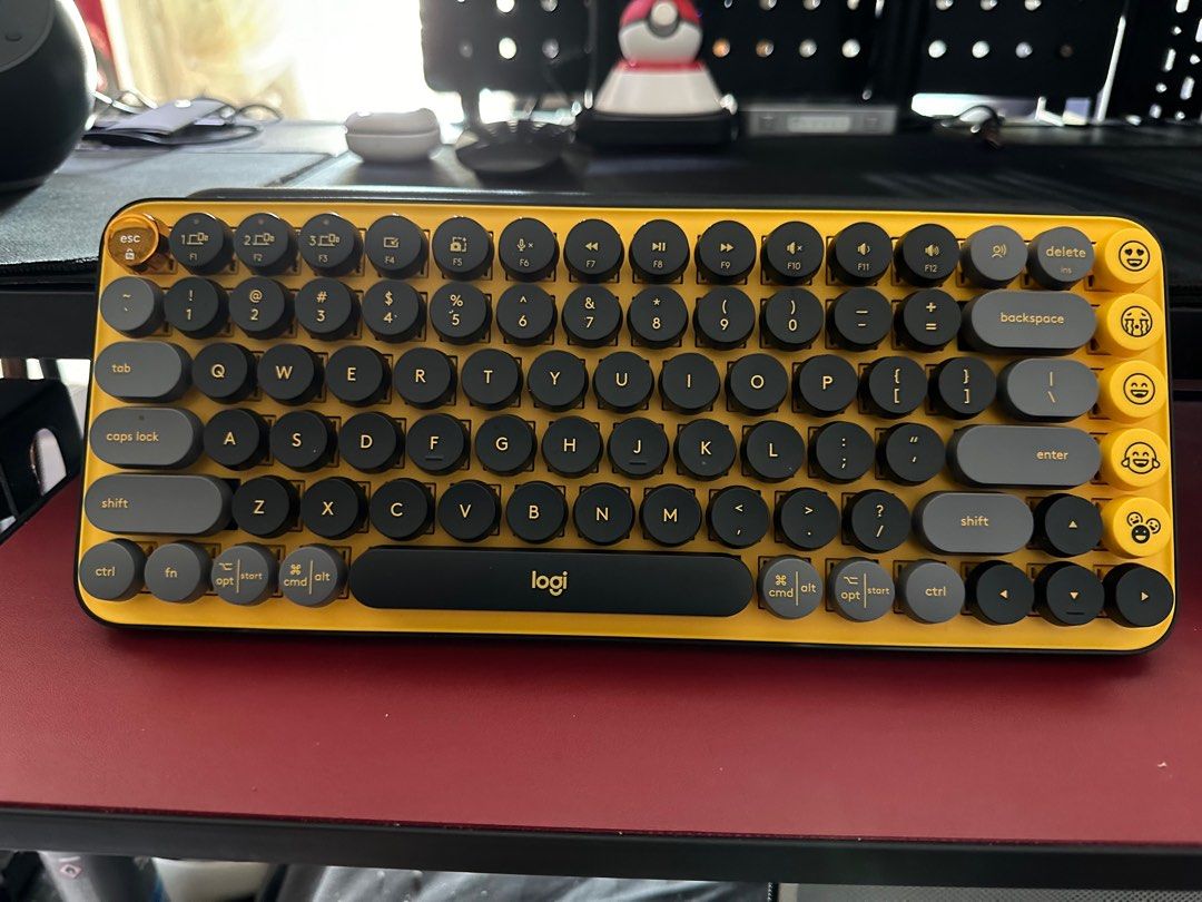 Logitech POP keyboard & Mouse & case - wireless, Computers & Tech ...