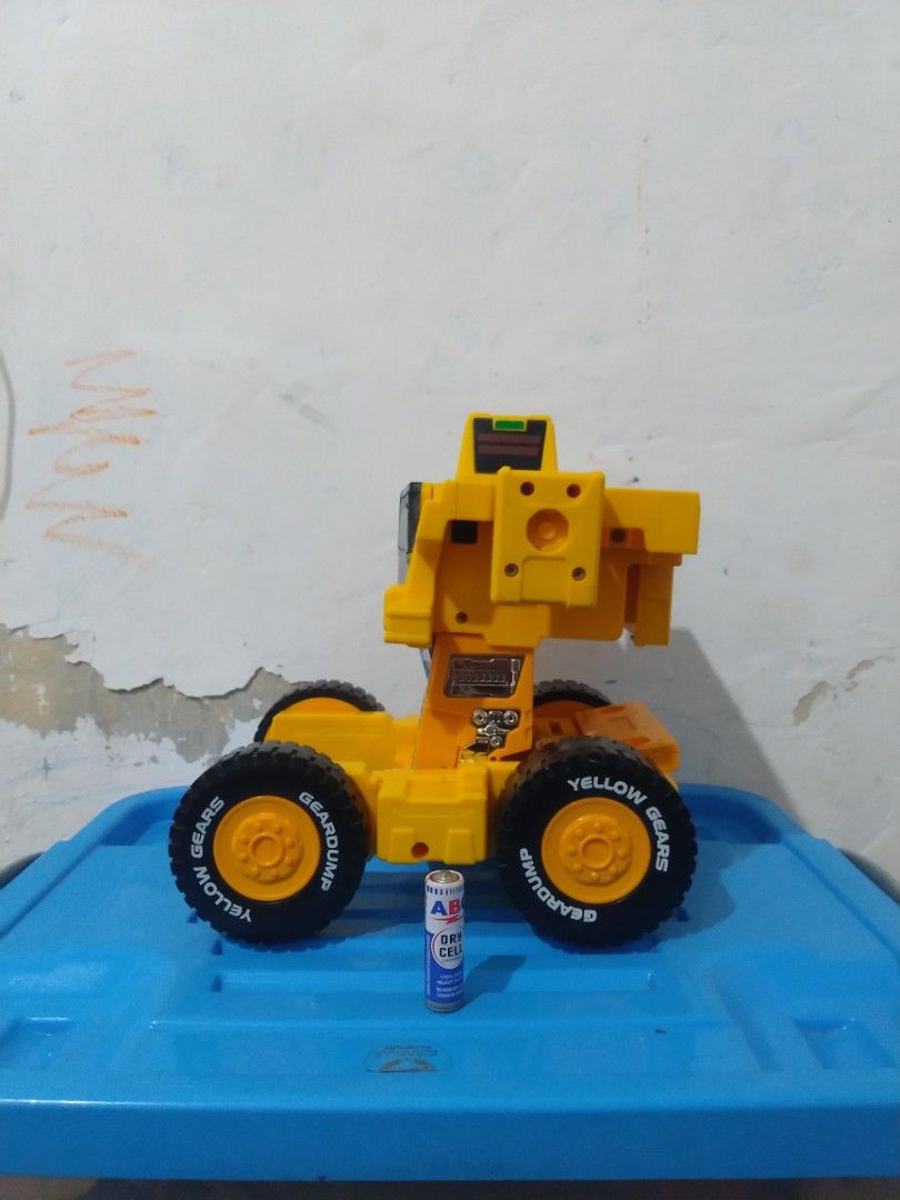 Mainan Robot DX Gear Dump Robo Yellow Gears (Auldey Bandai), Toys ...