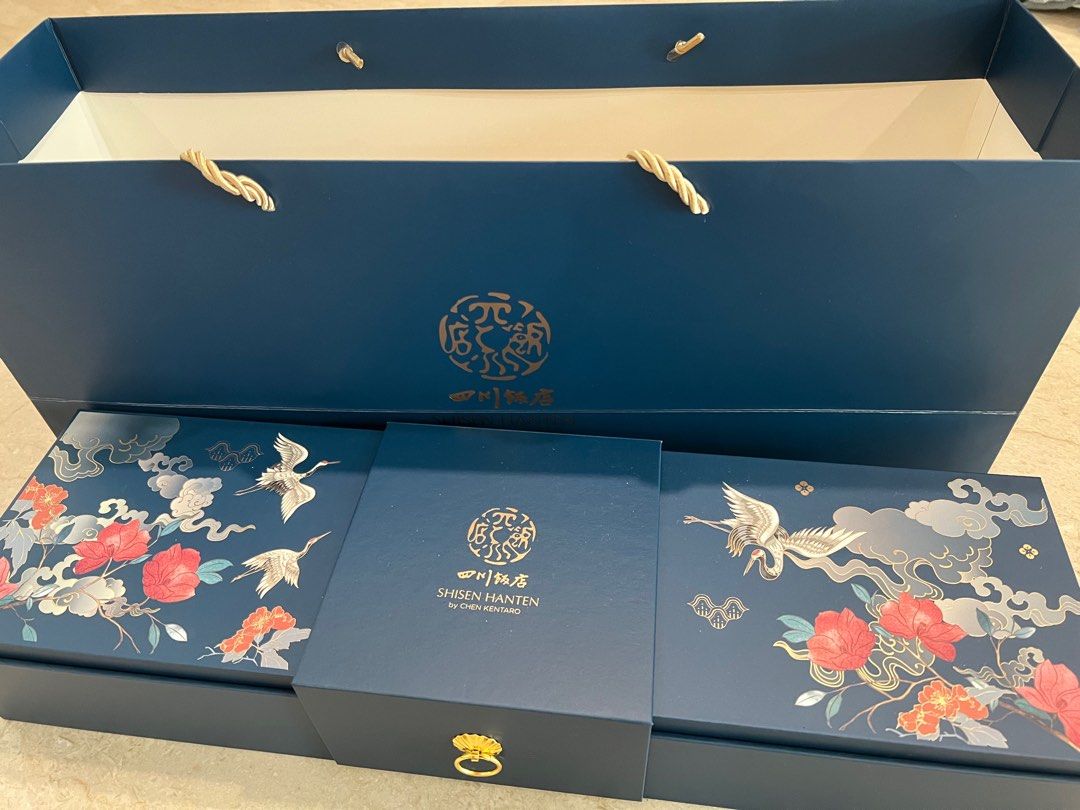 Mooncake Box Sets from Shisen Hanten & Hua Ting, Everything Else on ...