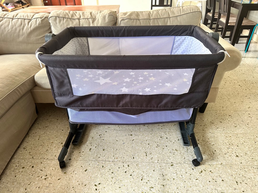 Movable Rocking Cot, Babies & Kids, Baby Nursery & Kids Furniture, Cots ...