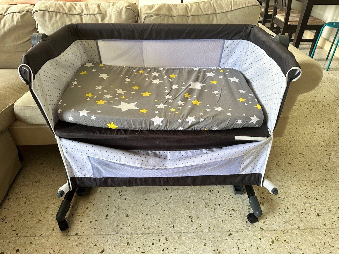 Movable Rocking Cot, Babies & Kids, Baby Nursery & Kids Furniture, Cots ...