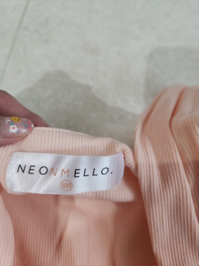 Neonmello Pink Top, Women's Fashion, Tops, Sleeveless on Carousell