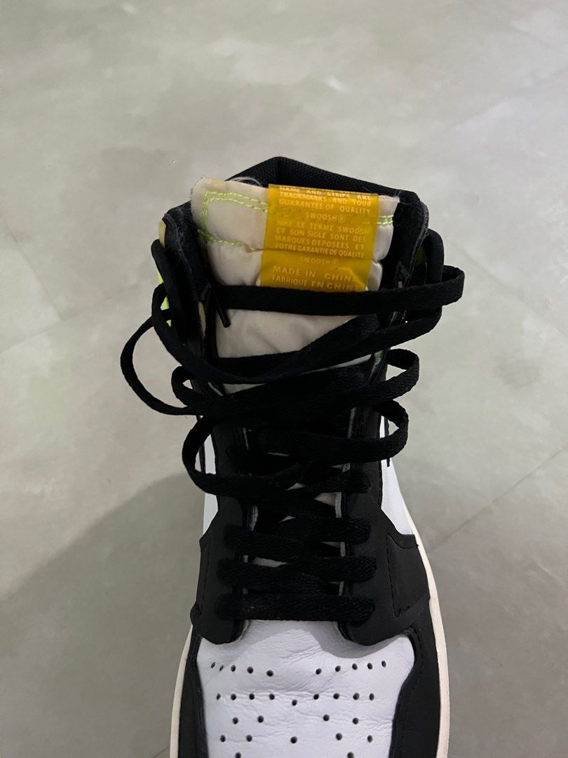 Nike Air Jordan 1 Volt Gold, Men's Fashion, Footwear, Sneakers on Carousell