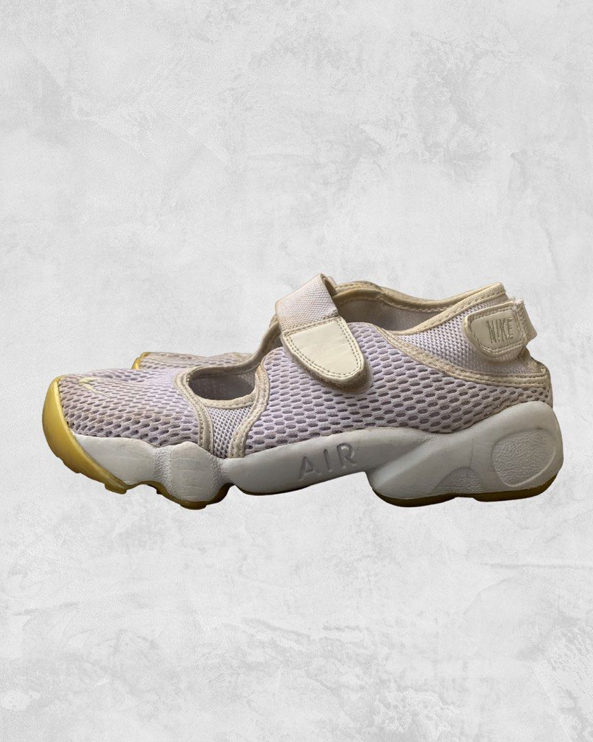 Nike Air Rift Breathe Tabi Sneakers in Platinum, Women's Fashion ...