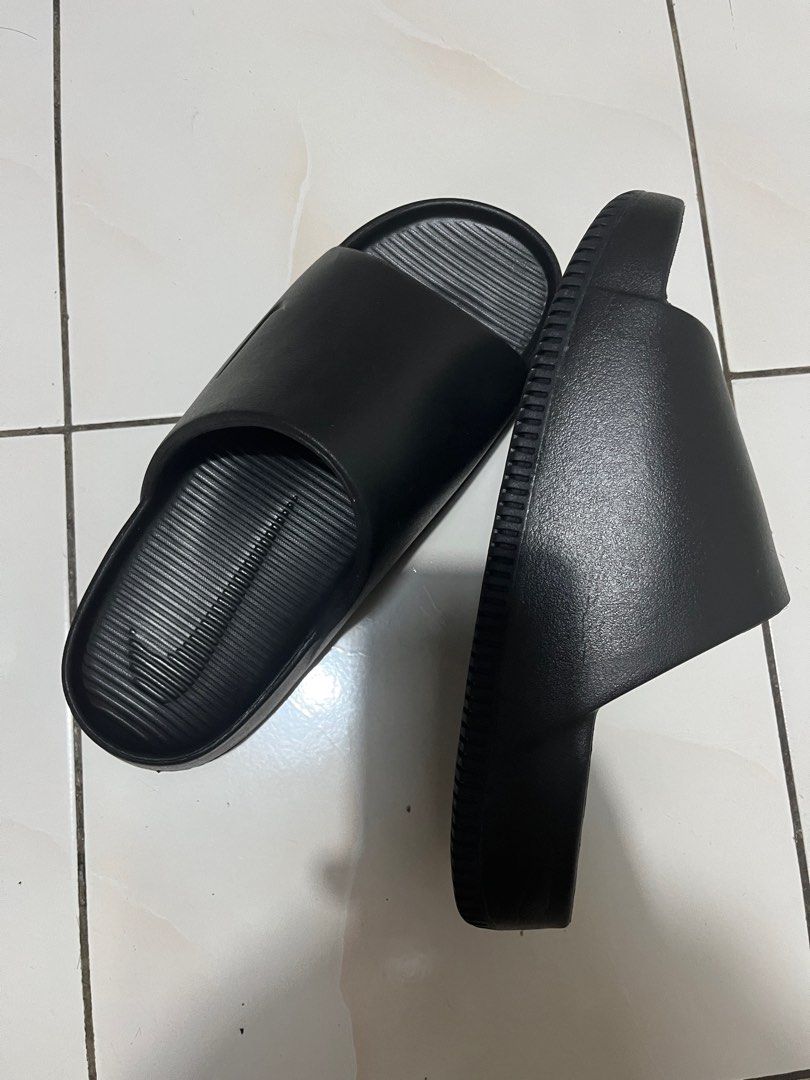 NIKE CLAM SLIDE, Men's Fashion, Footwear, Flipflops and Slides on Carousell
