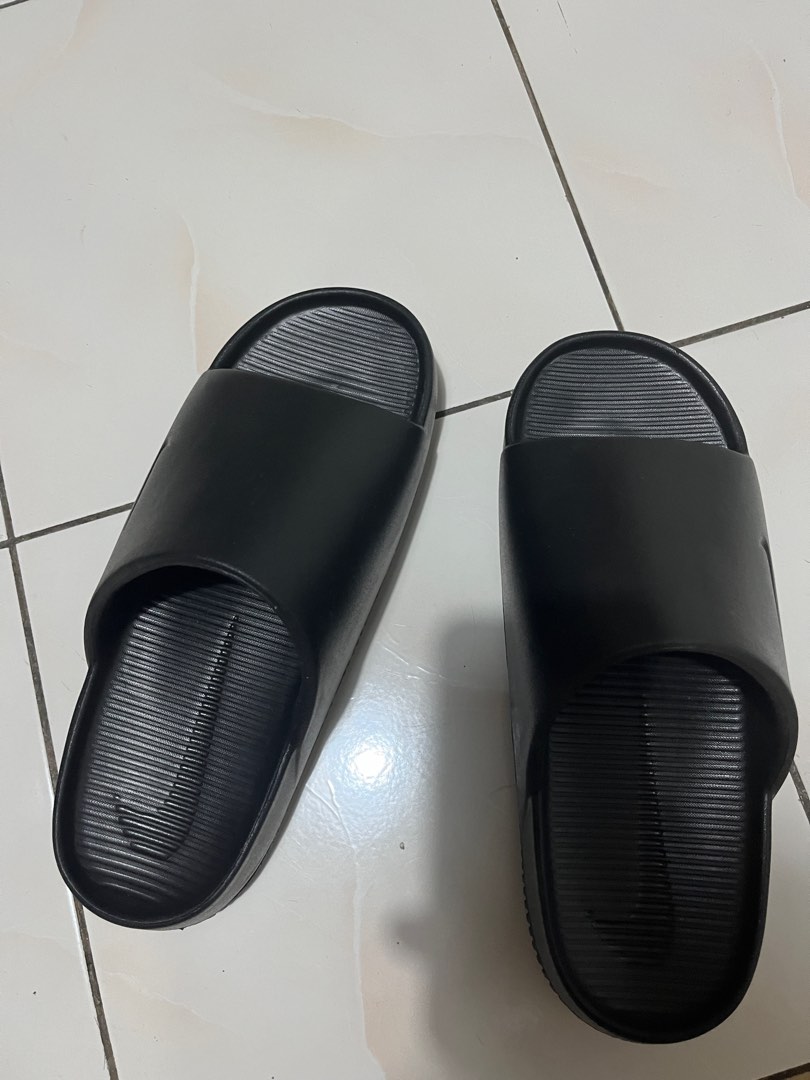 NIKE CLAM SLIDE, Men's Fashion, Footwear, Flipflops and Slides on Carousell