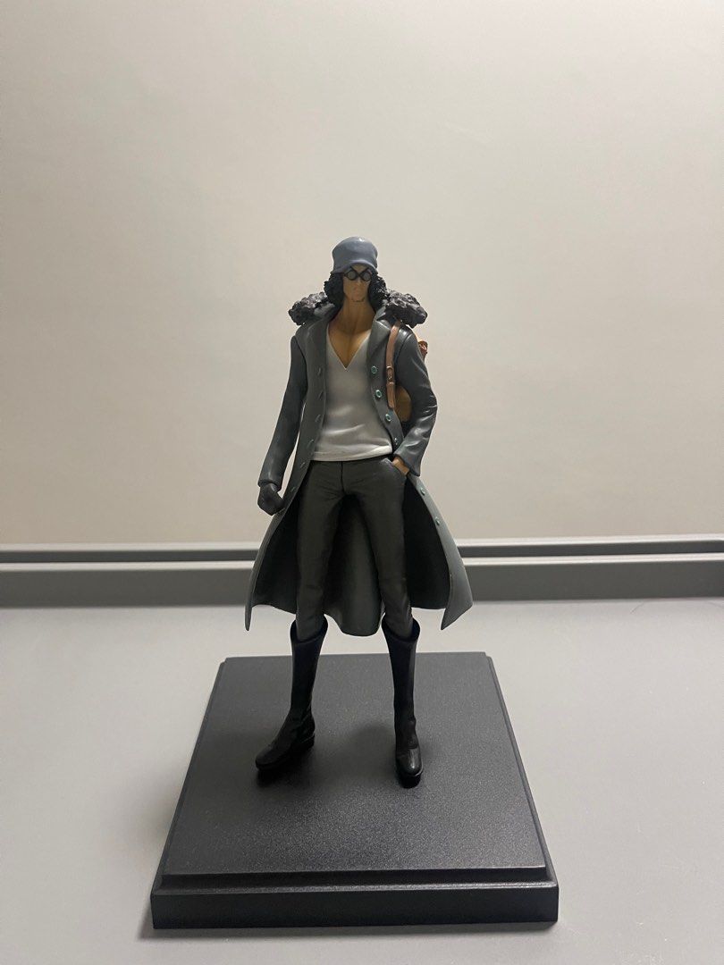 One piece figure, Hobbies & Toys, Toys & Games on Carousell