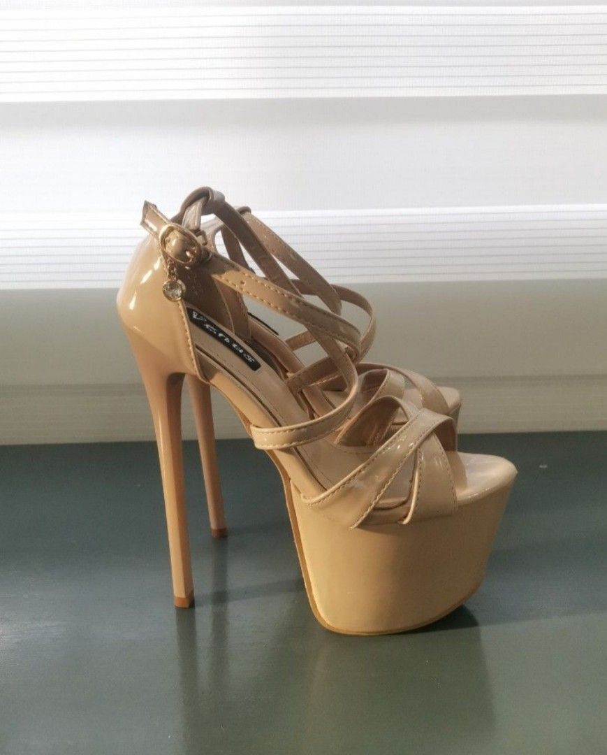 7 INCHES PAGEANT HEELS VENUS, Women's Fashion, Footwear, Heels on Carousell