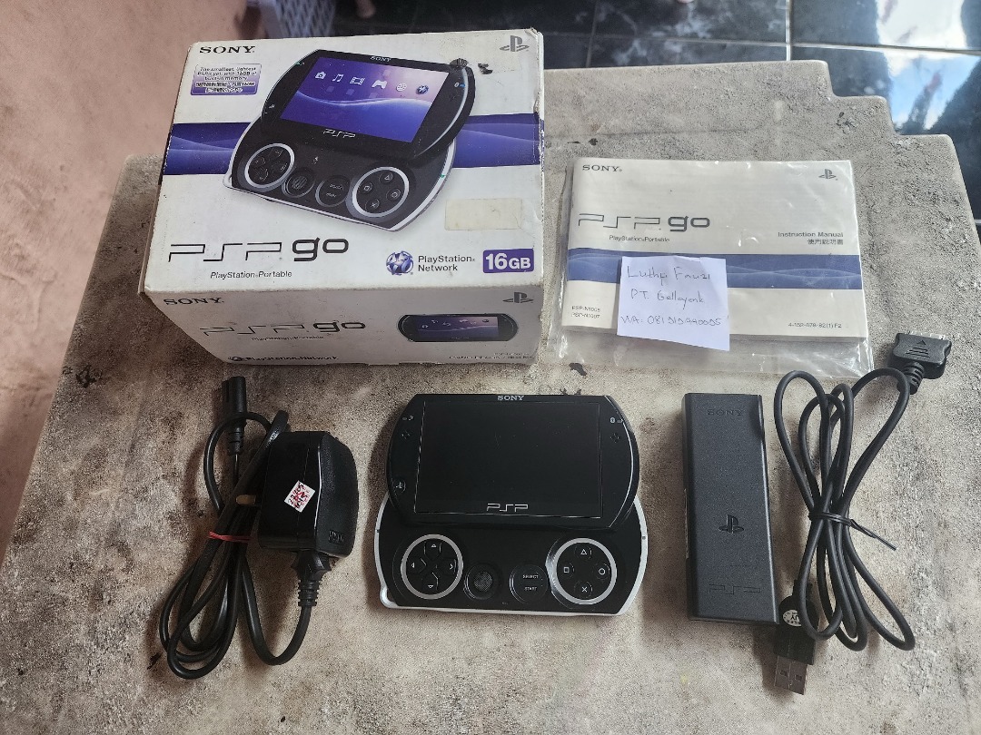 Playstation Portable PSP Go Black 16GB Fullset Full Game 07, Video Game ...