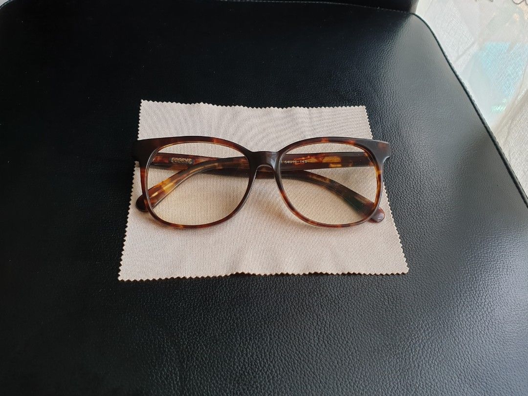 Popeye Tortoise Acetate Eyeglass Frame, Men's Fashion, Watches ...