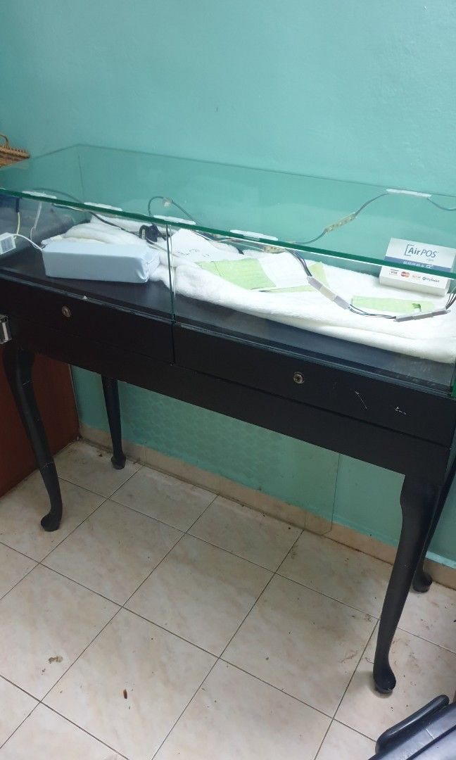 Rak display kaca ( glass display rack ), Furniture & Home Living ...