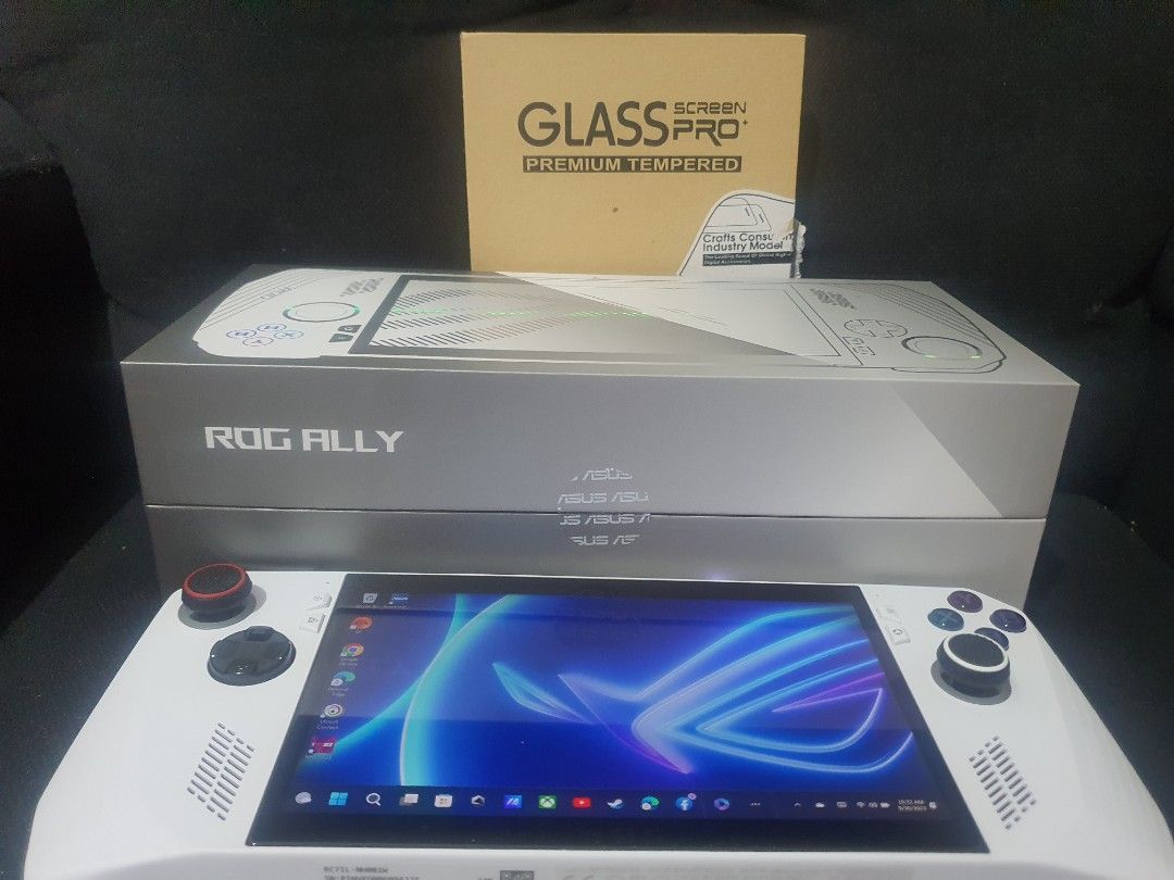 ROG Ally with XBox Controller, Video Gaming, Video Game Consoles ...