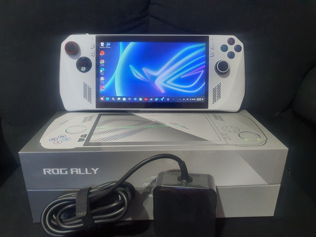 ROG Ally with XBox Controller, Video Gaming, Video Game Consoles ...