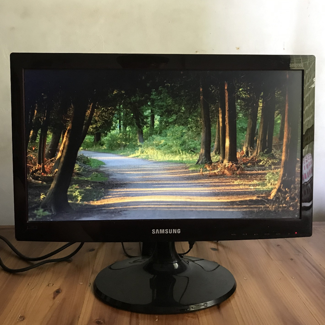 Samsung S20D300 20" PC Monitor LED Wide, Computers & Tech, Parts ...