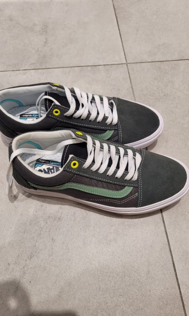 Snickers, Men's Fashion, Footwear, Sneakers on Carousell