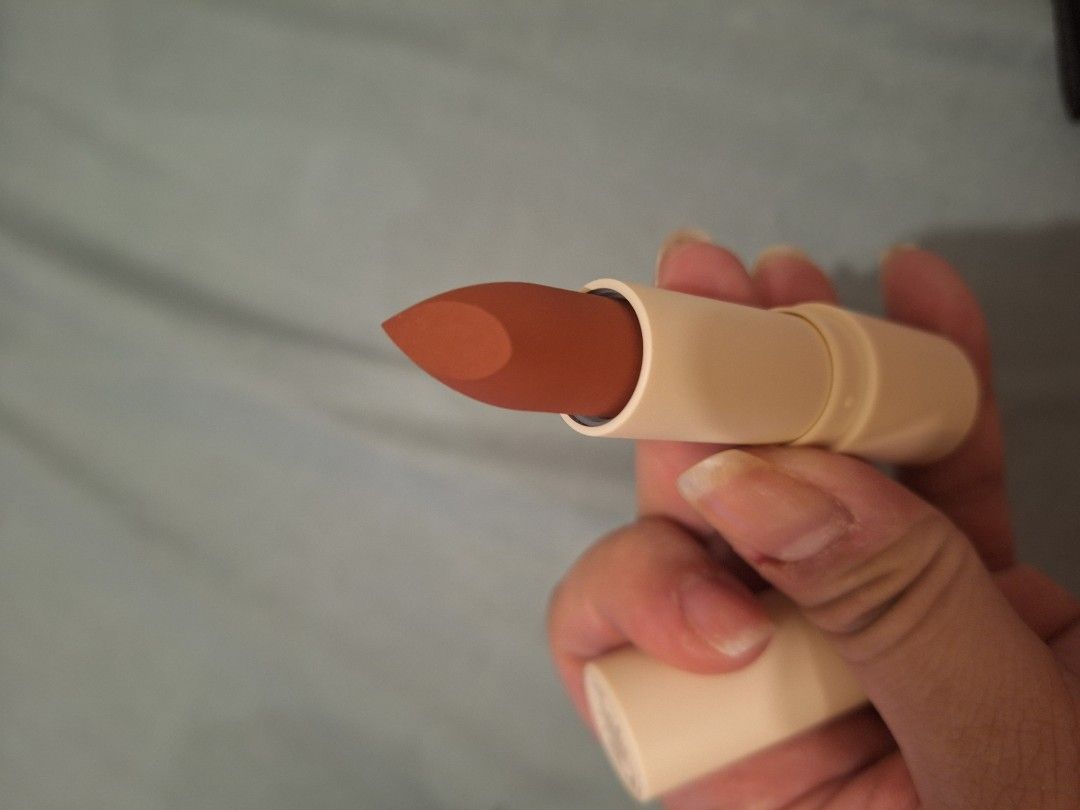 Sunnies Face Fluffmate Lipstick - Girl Crush, Beauty & Personal Care ...