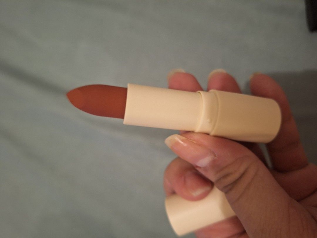 Sunnies Face Fluffmate Lipstick - Girl Crush, Beauty & Personal Care ...
