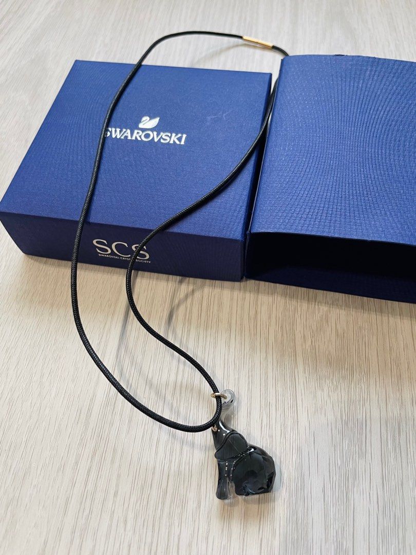 Swarovski SCS Renewal Gift 2022, Men's Fashion, Watches & Accessories ...