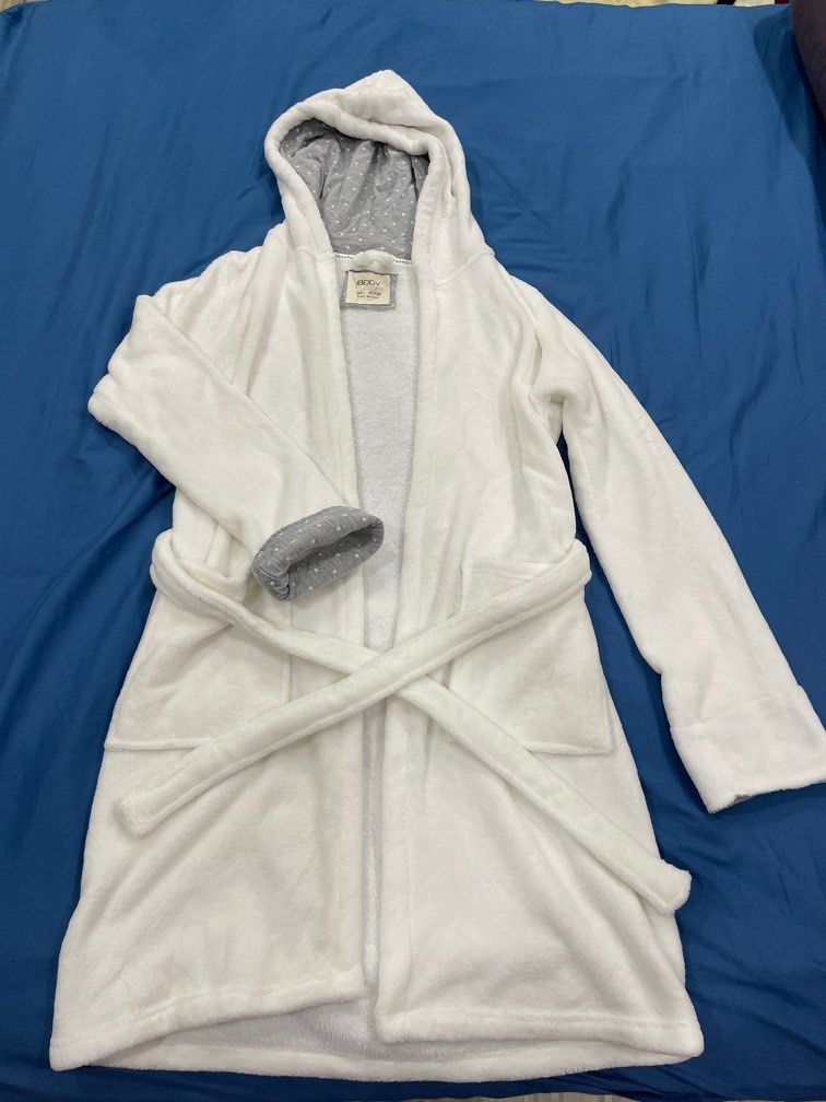 Swim Robe, Women's Fashion, Tops, Other Tops on Carousell
