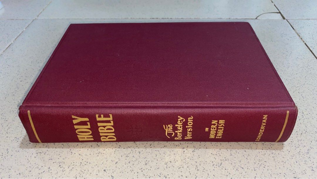 The Holy Bible The Berkeley Version in Modern English, Hobbies & Toys ...