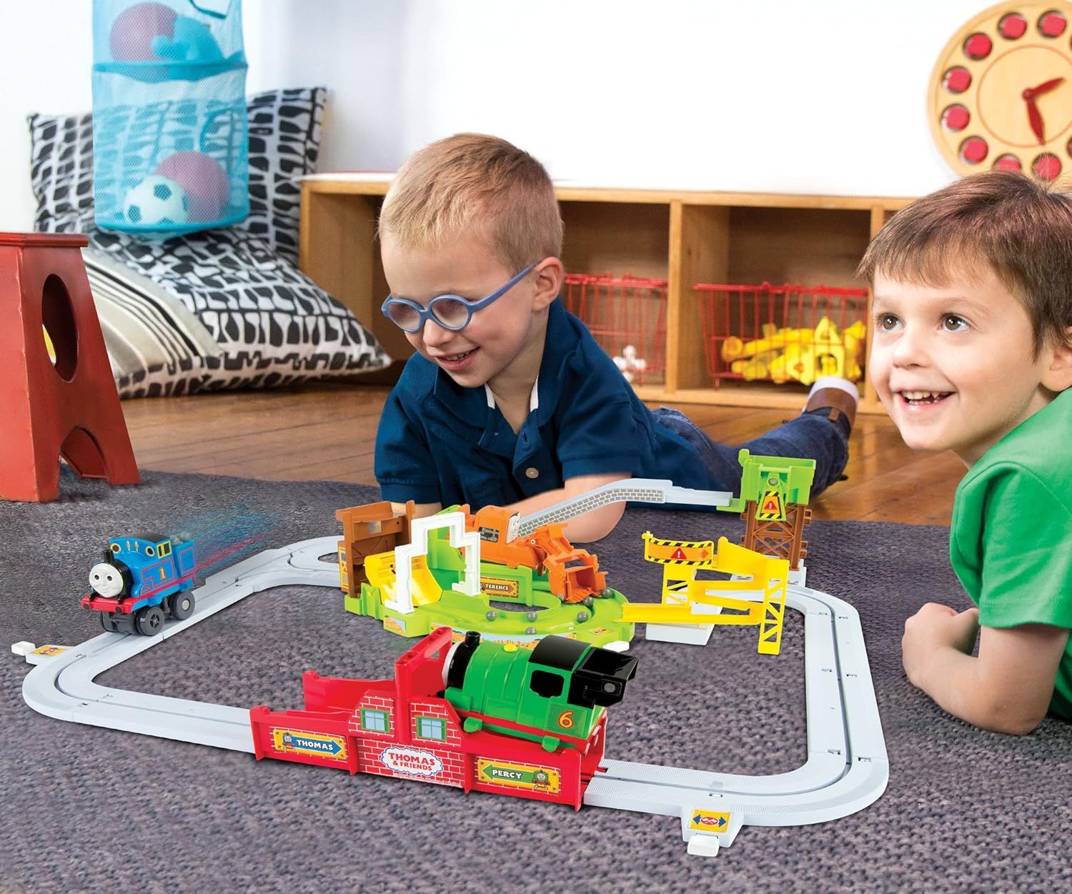 TOMY T14000 Thomas & Friends Big Loader Sodor Delivery Motorized Toy ...