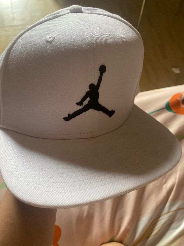 Topi nike air jordan putih original, Fesyen Pria, Aksesoris, Topi di ...