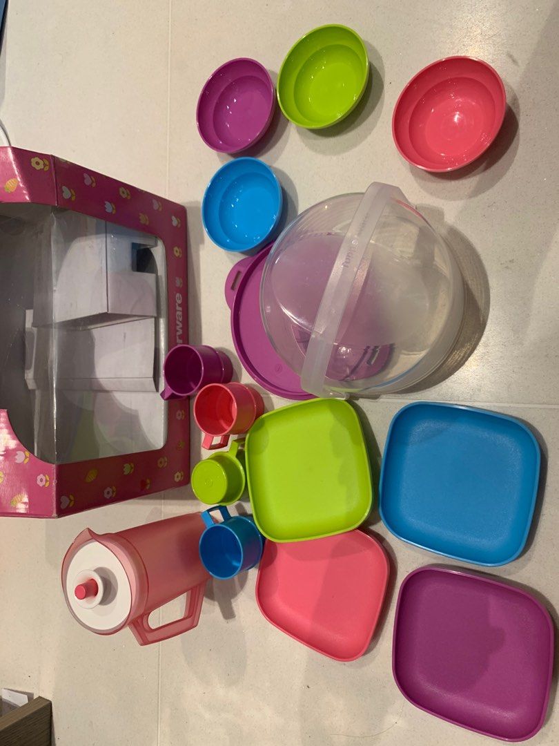 Tupperware kids play set, Babies & Kids, Infant Playtime on Carousell