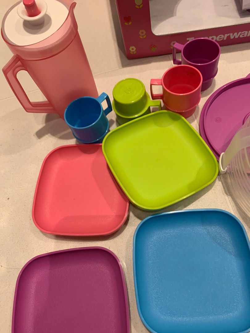 Tupperware kids play set, Babies & Kids, Infant Playtime on Carousell