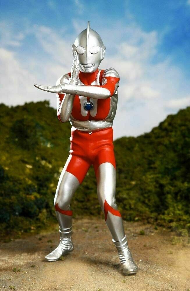 Ultraman 1/6 Scale Tokusatsu Series Specium Ray, Hobbies & Toys, Toys ...