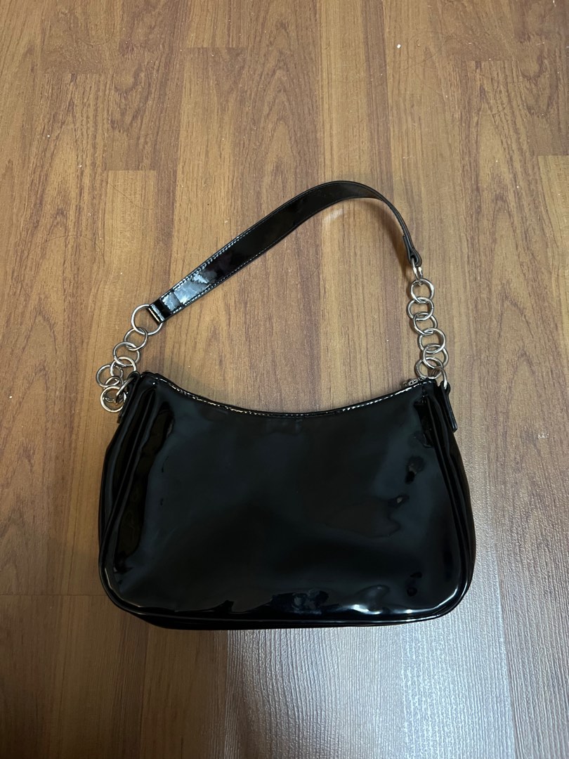 Underarm bag, Women's Fashion, Bags & Wallets, Shoulder Bags on Carousell