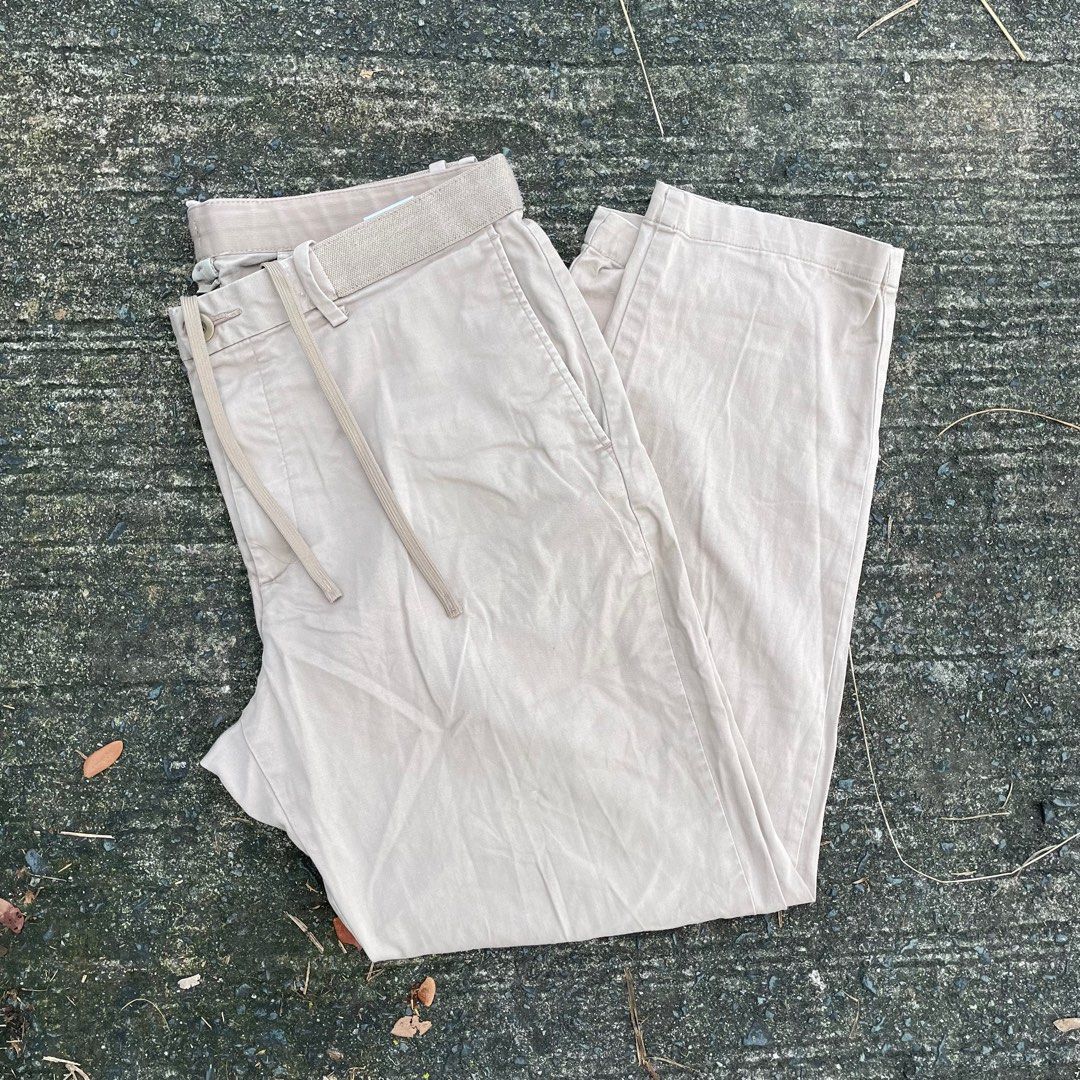 Uniqlo Ezy Smart Ankle Pants, Men's Fashion, Bottoms, Trousers on Carousell