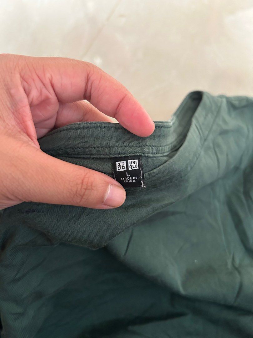 SALE Uniqlo Puff Sleeves Large, Women's Fashion, Tops, Blouses on Carousell